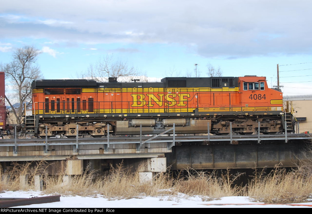 BNSF 4084